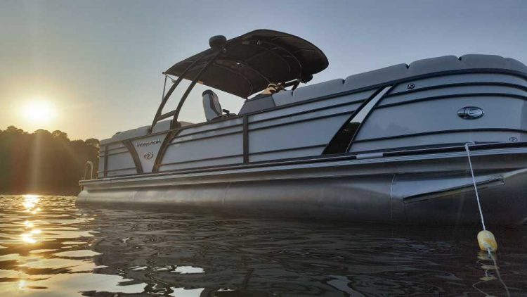 Veranda Pontoons | Rothwell Marine
