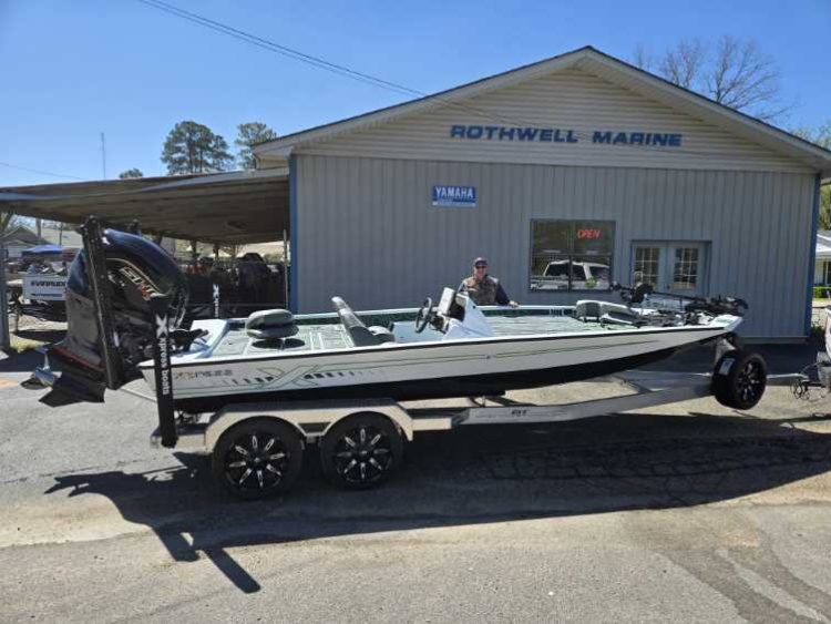 Steve Day / Xpress X21 Pro with Yamaha 250 VMax SHO | Rothwell Marine